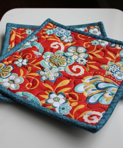 Fabric Mill: Easy Hot Pad Tutorial