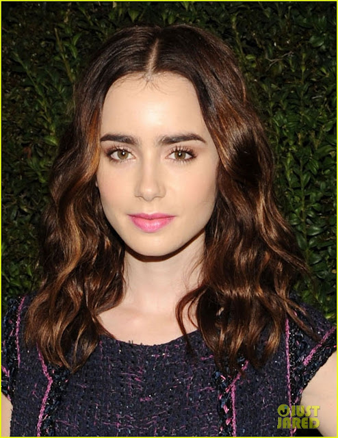 EL ZORRO: LILY COLLINS