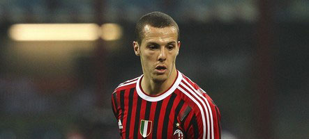 Mesbah peut dépasser la barre des 10 titularisations - Algerie360