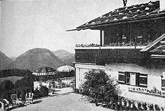Neues Europa: Hitler’s Mountain home