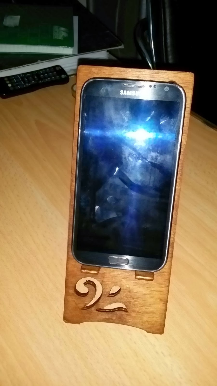 CNC designs: Cnc Phone stand