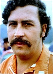 Kάτι Διαφορετικό: PABLO ESCOBAR - ΠΑΜΠΛΟ ΕΣΚΟΜΠΑΡ