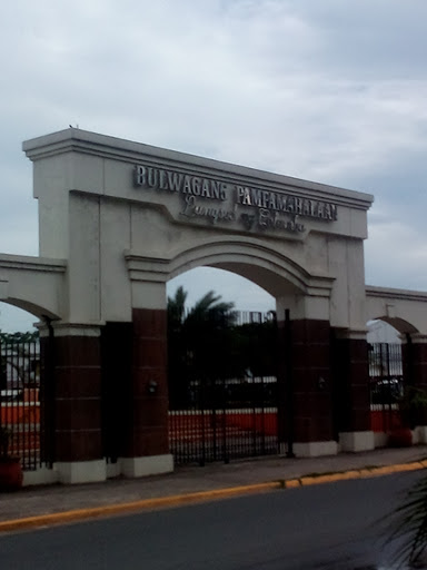 Calamba City Hall Arch Portal in Villa de Calamba Calabarzon ...