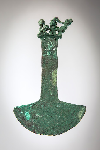 Tumi (Ceremonial knife) — Google Arts & Culture