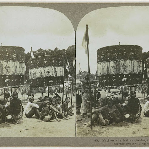 Javaanse mensen bij een festival in Jogjakarta, Carleton Harlow Graves ...