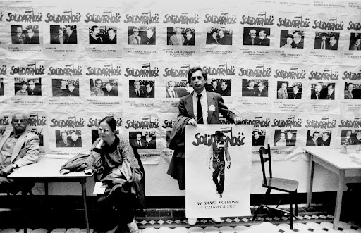 Presentation of the Solidarity poster featuring Gary Cooper - Erazm ...
