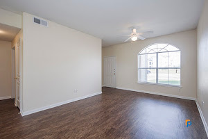 Silverton Village Apartments For Rent in Ennis, Texas