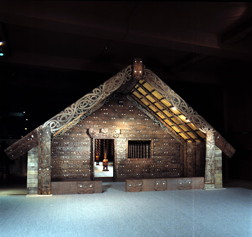 Maori Meeting House, Ruatepupuke II — Google Arts & Culture