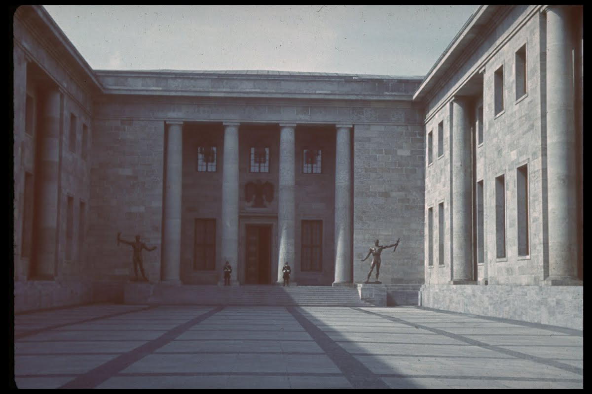 Hitler/Jaeger File - Hugo Jaeger — Google Arts & Culture