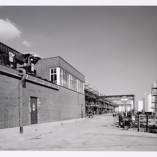 Laadstation van Shell Pernis, Luuk Kramer, c. 1990 - c. 1992 - Rijksmuseum