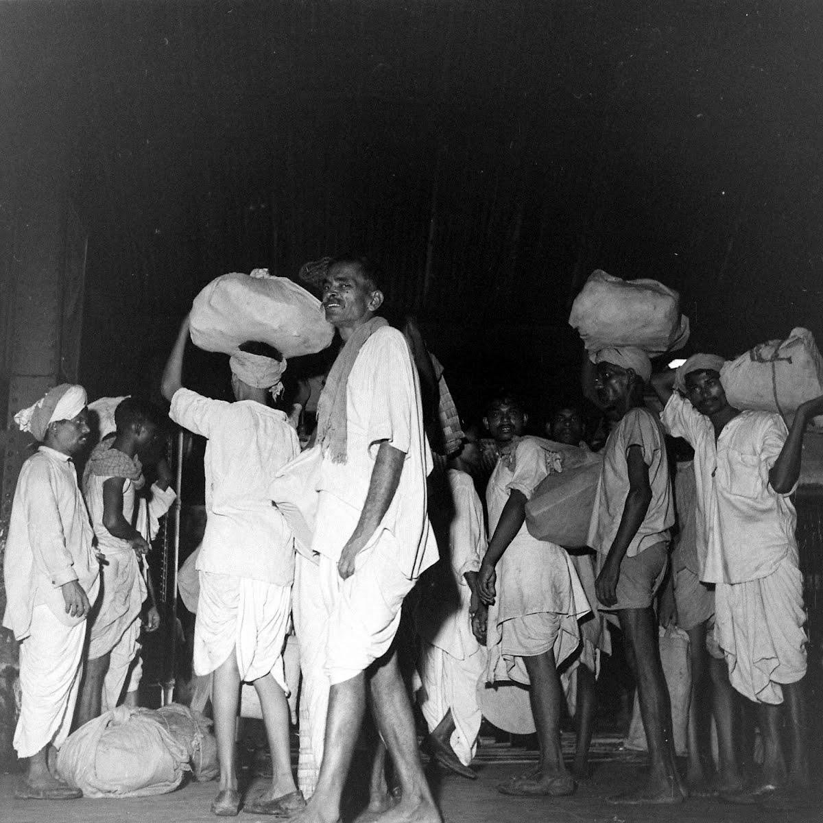 Aftermath Of Calcutta Riots - Margaret Bourke-White — Google Arts & Culture