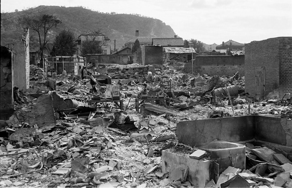 Taejon Atrocities - Carl Mydans — Google Arts & Culture