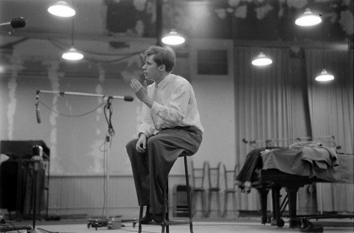 History of CBS Records 30th Street Studio NYC (many pictures) | Page 13 ...