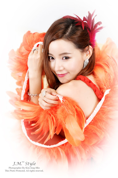 news-idol.blogspot.com: Sizzling Hot Lady In Red: Min Seo Hee (민서희)!