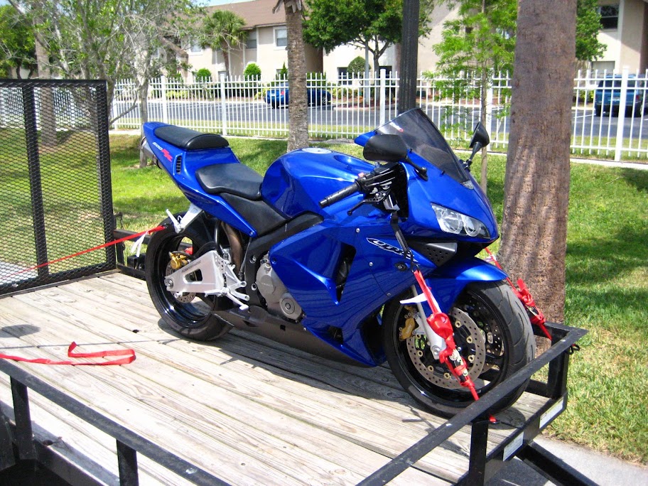 2004 Candy Tahitian blue 600RR | Honda CBR 600RR Forum