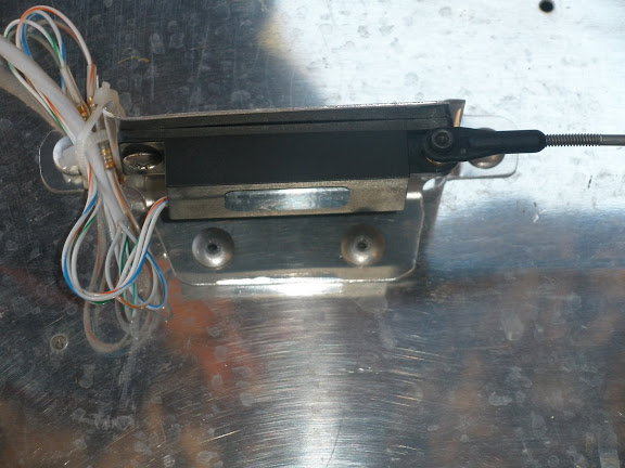 Flap Position Sensor Mounting | Van's Air Force