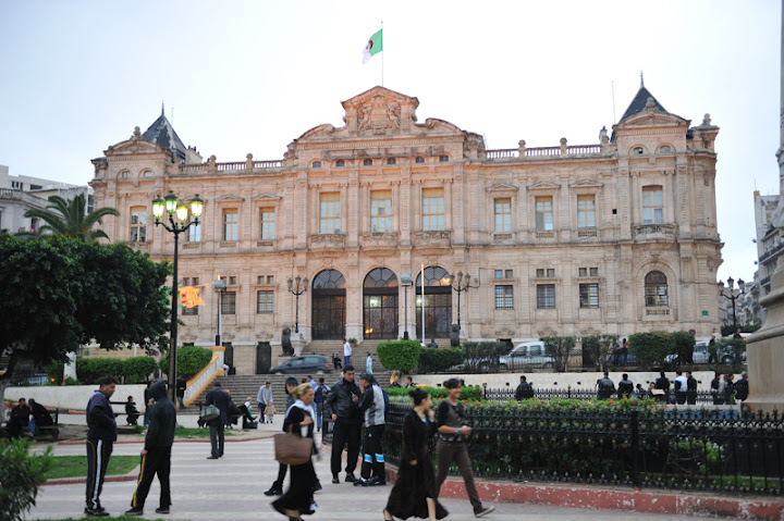 Oran Streetlife ! | SkyscraperCity Forum