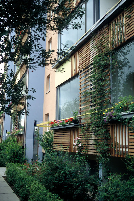 Commieblocks in East Germany / Ostdeutsche Plattenbauten ...