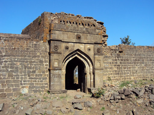 Trekking Experiences!: Narnala Fort