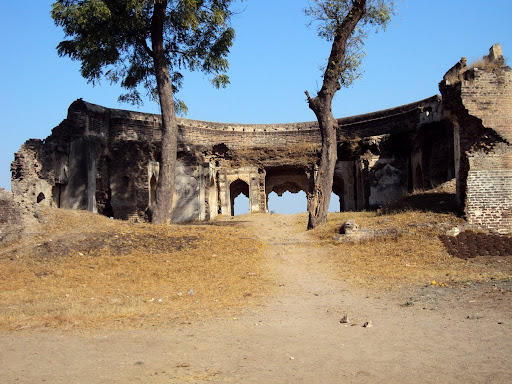 Trekking Experiences!: Akola (Asadgad) Fort