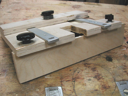 My Adventures in Woodworking: Small hinge mortise jig