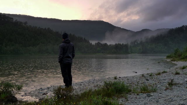 Thunder In The Night: Keel hauling - backpacking with a canoe