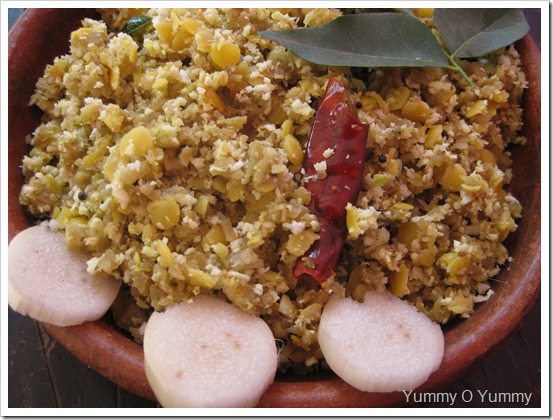 Vazhapindi-Thuvaraparippu Thoran (Banana Stem-Toor Dal Poriyal) | Yummy ...