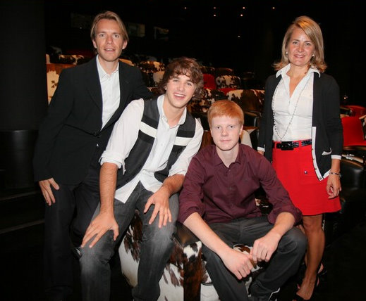 Oh Teen Celebridades: Hutch y Adam: Zeke y Luther van a Londres!