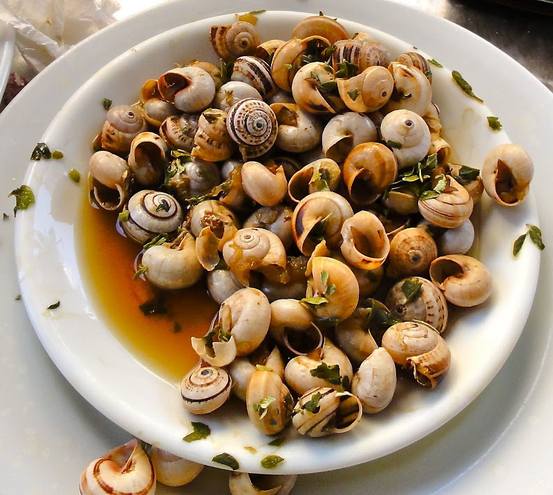 Caracois, Tremoços e Sandes de Paio