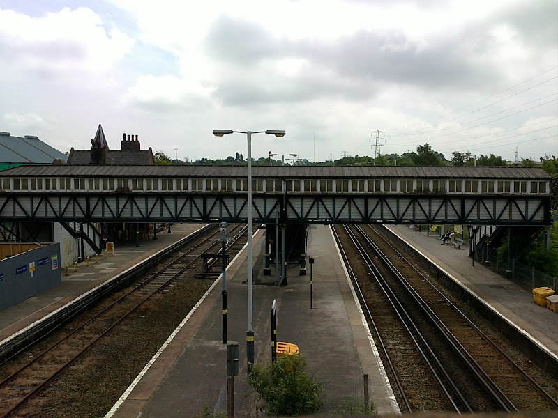 round the rails we go: Hooton and Howlin'