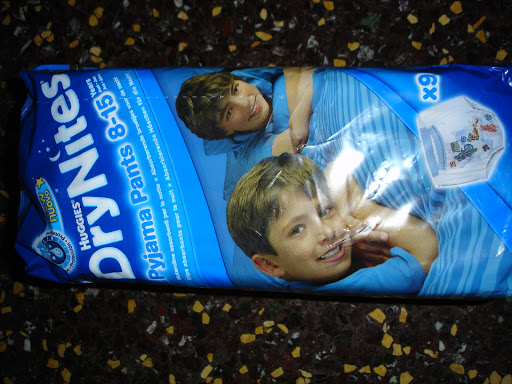 'Women who wear drynites under big knickers' 'pictures of kids wearing ...