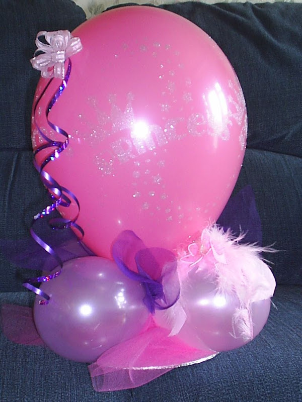 Rhythm Balloons: Football, Jukebox and Clown Sculptures