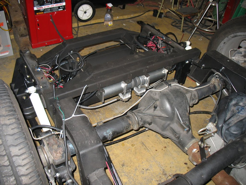 2001 Silverado Laying Frame on 22's: Icedoutrollies | GMC Truck Forum