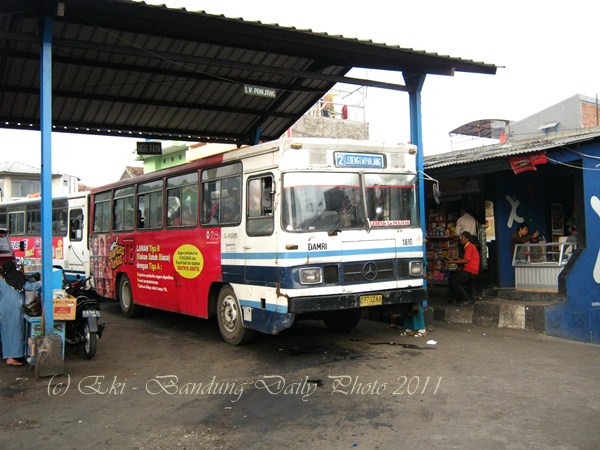 BANDUNG DAILY PHOTO: Terminal Ledeng