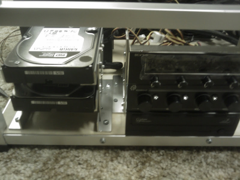 (Completed) Easy assemble/disassemble tech station - lots of picts ...