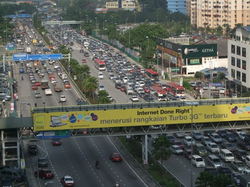 Bus lane along old Klang road: possible?