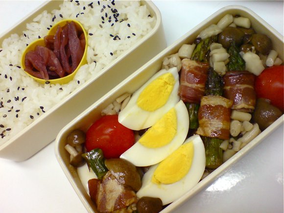 Cloud9Food: Bacon & Asparagus Roll Bento