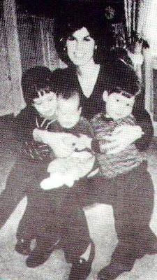 CHERYL KEETON CUNNINGHAM & FAMILY - CMM-Crime, Mystery & Mayhem