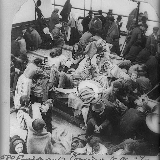 Immigrants Arriving at Ellis Island - Library of Congress Rau — Google ...
