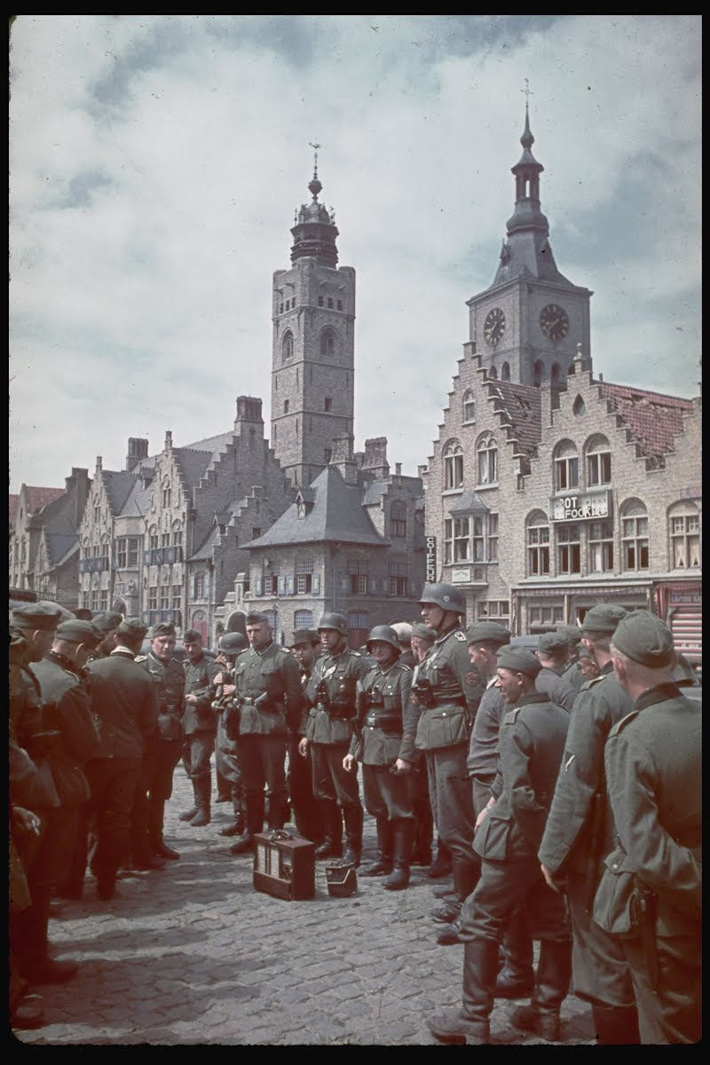 Hitler/Jaeger File - Hugo Jaeger — Google Arts & Culture