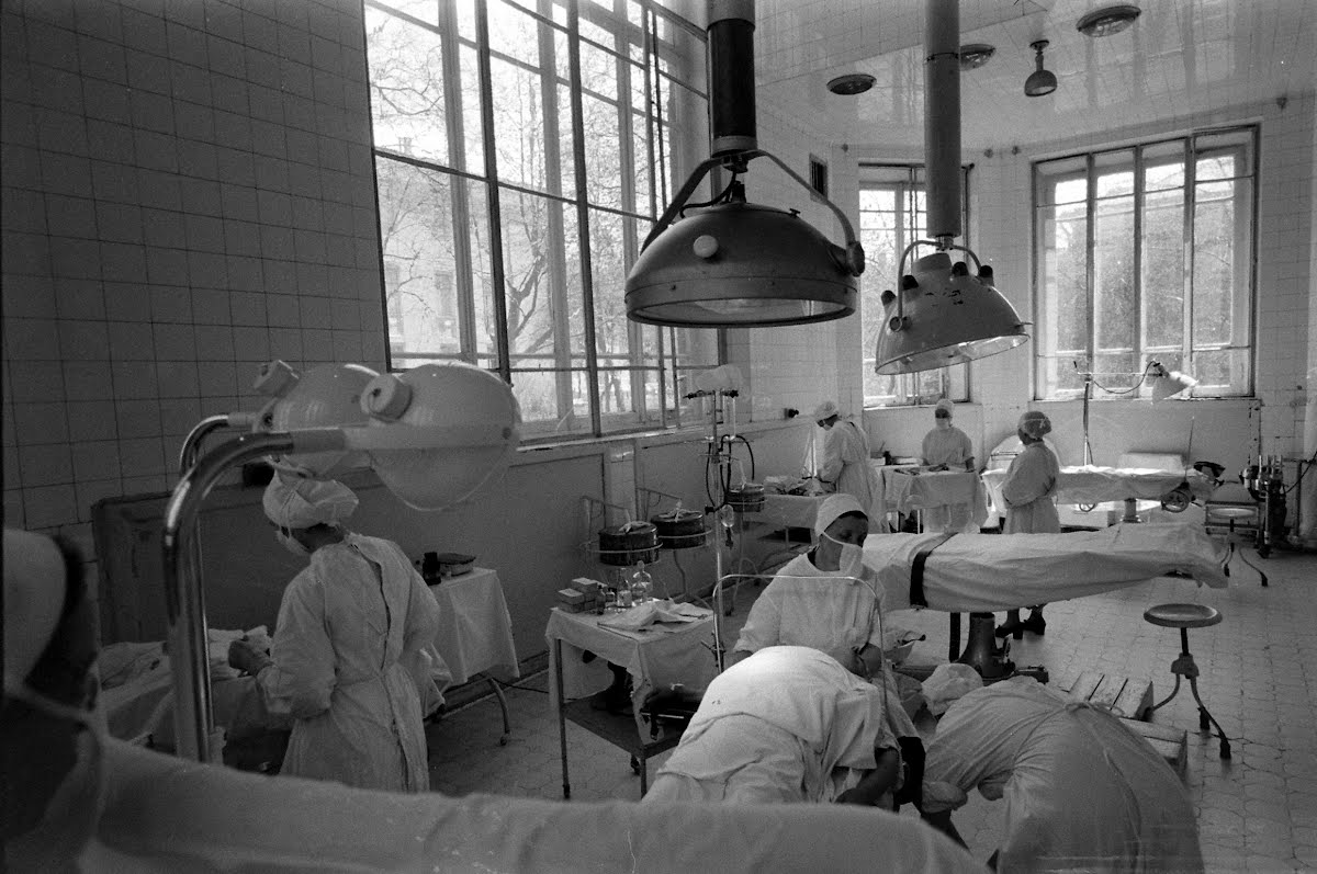 Botkin Hospital - Howard Sochurek — Google Arts & Culture