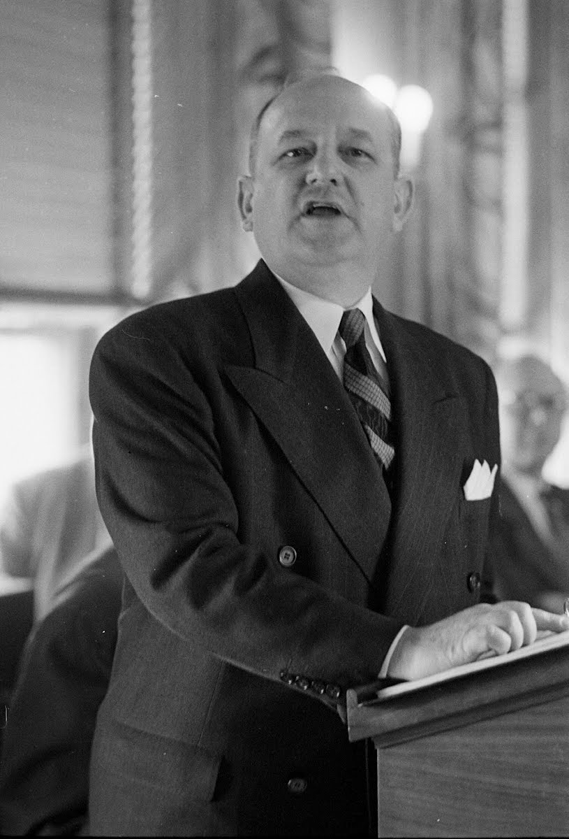 Ellis Arnold Speaks Before: Press Club Senate Labor Comm. - Hank Walker ...