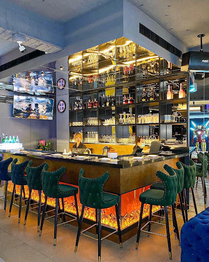 高雄市新興區｜鋼鐵星球餐酒館Iron Planet Dining & Bar