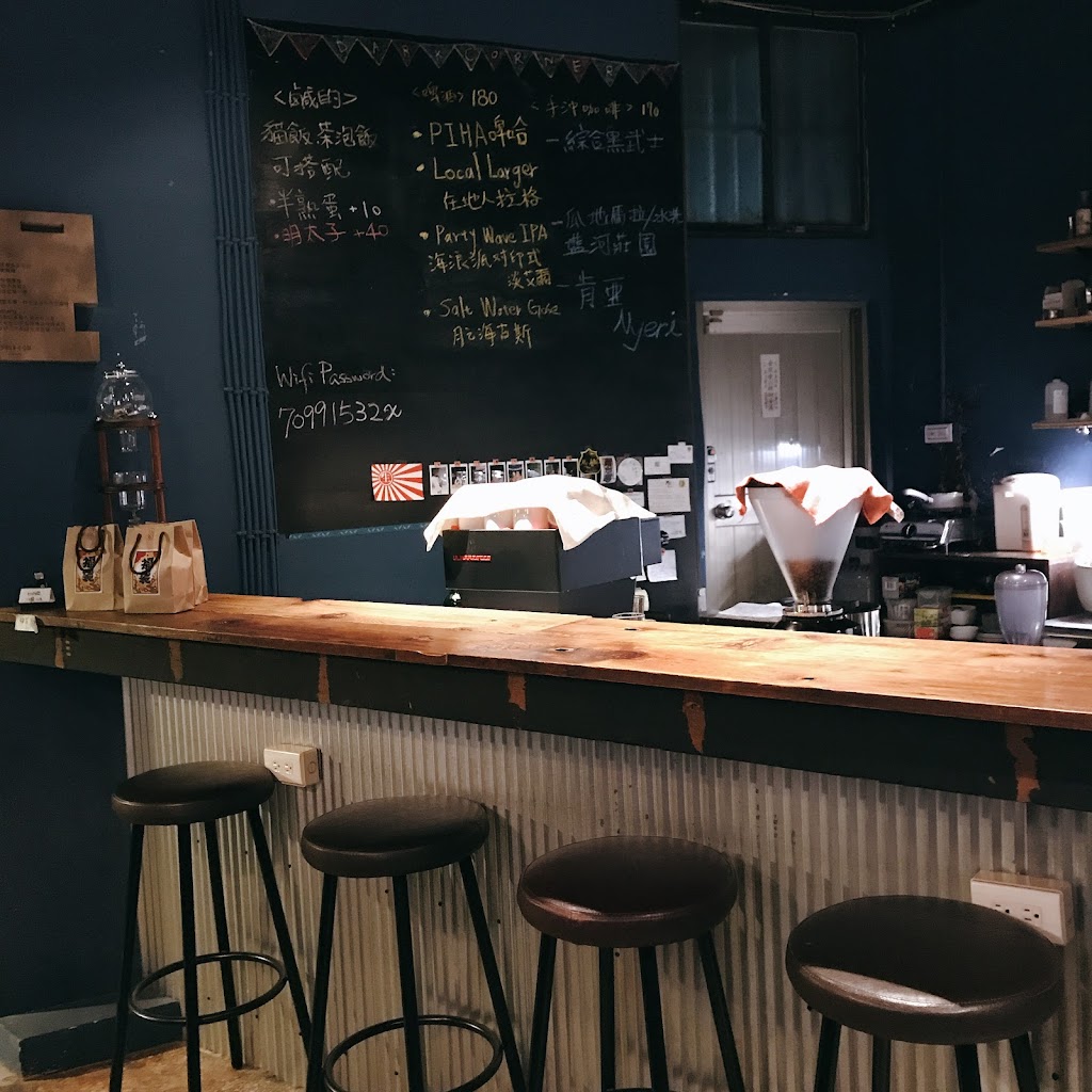 台北市萬華區 dark corner cafe - FooTinder 美食推薦 美食App