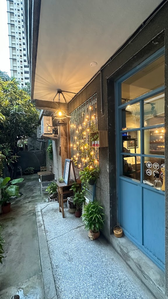 新北市板橋區 小宅子咖啡 shiaujhai.cafe - FooTinder 美食推薦 美食App