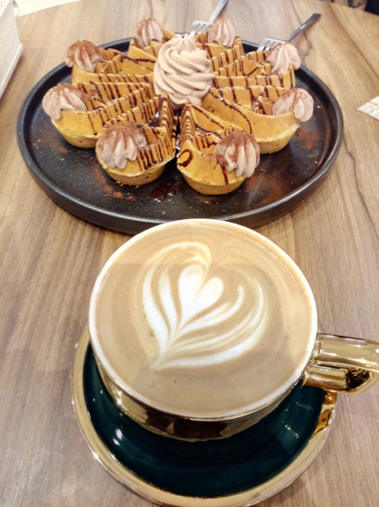 台南市中西區 REVIVAL COFFEE ROASTERS/溫故知新咖啡館 - FooTinder 美食推薦 美食App