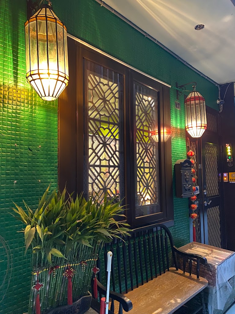 台中市沙鹿區 邊春苑 Bookshop & Café - FooTinder 美食推薦 美食App