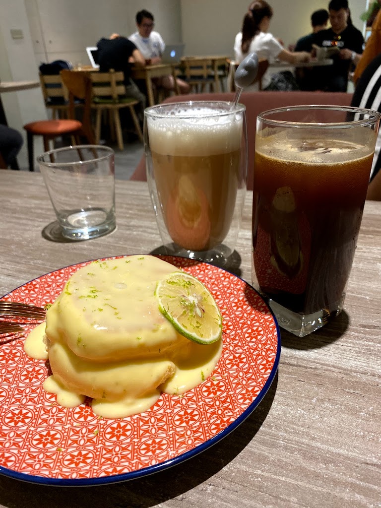 新北市淡水區 葉子 Leaf Cafe 不限時貓咪咖啡廳 - FooTinder 美食推薦 美食App