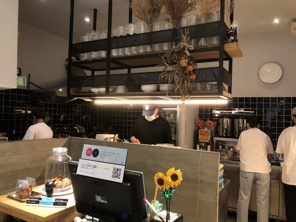 台南市中西區 果麥(Gomix)創意輕飲食 - FooTinder 美食推薦 美食App