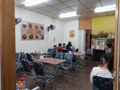 新竹市東區 清江越南小館 (Sin-Chang Quan-Viet-Nam) - 台灣餐廳推薦 手搖推薦 甜點推薦 買一送一 優惠訊息